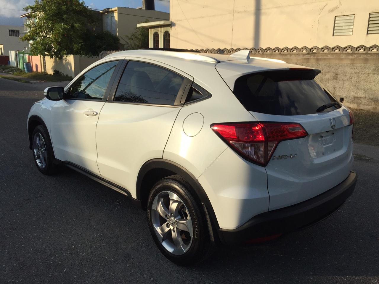 2017 Honda HRV EX-L | Khaleel's Motorsports