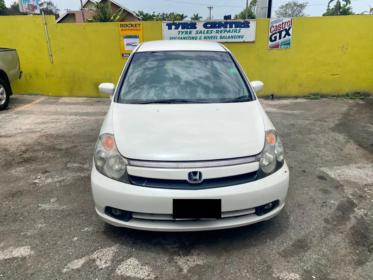 2006 Honda Stream | Khaleel's Motorsports