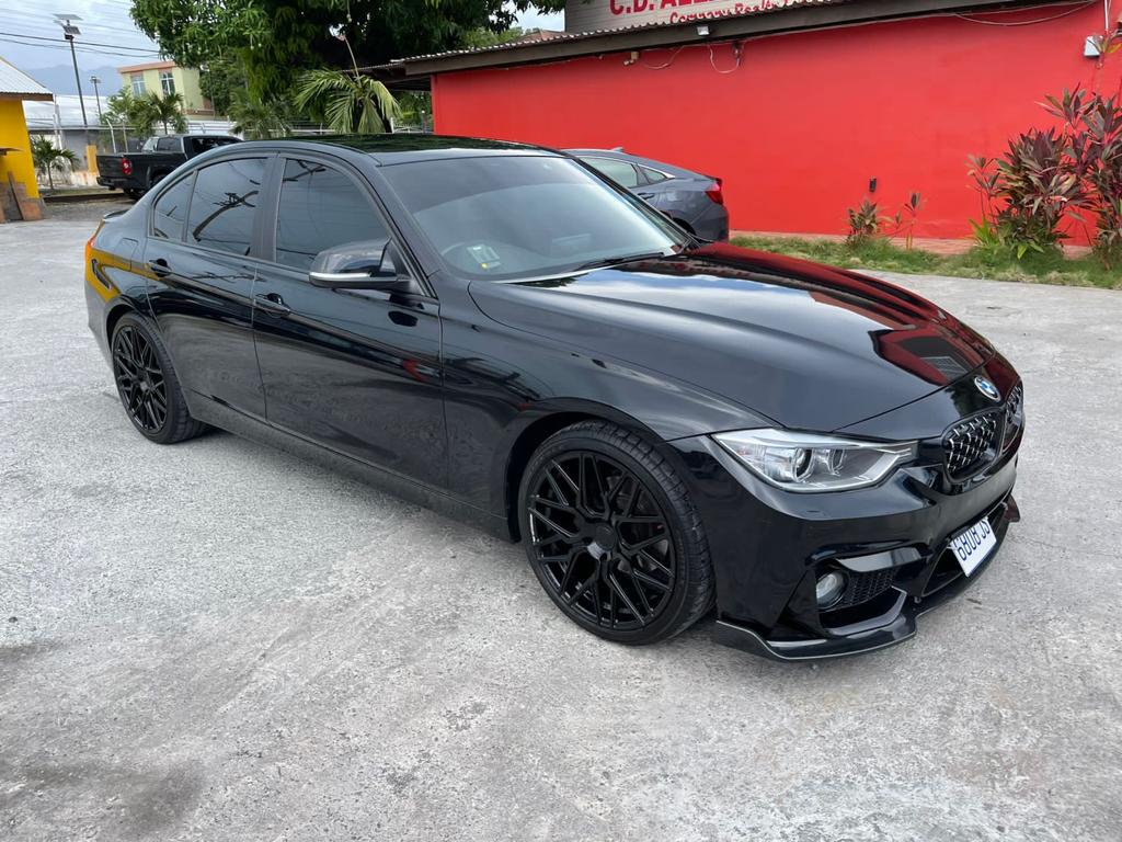 2014 BMW 320i KM021070 Khaleel s Motorsports 2014 BMW 320i KM021070 Khaleel s Motorsports