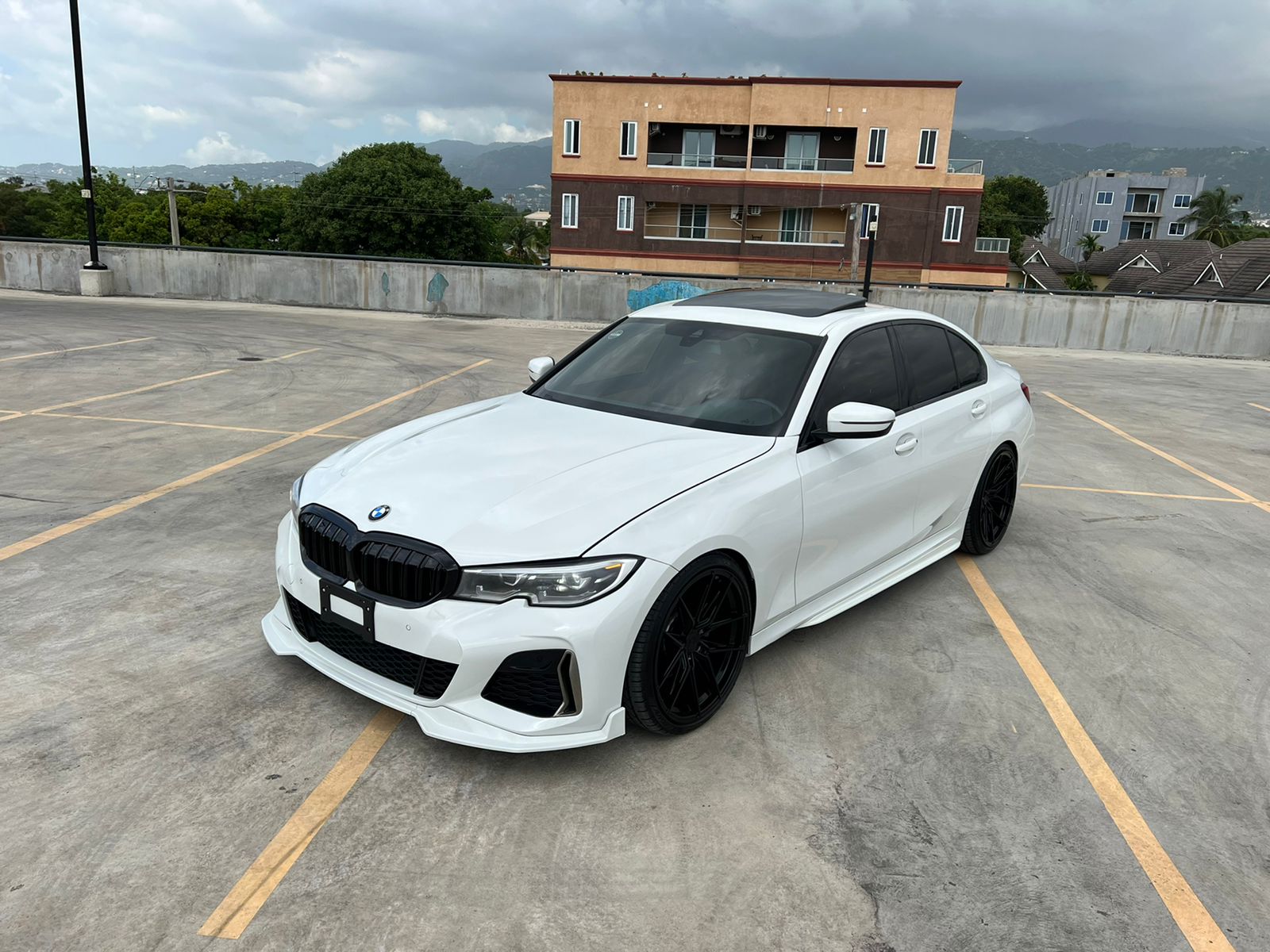 2021 BMW 330i (KM021253) | Khaleel's Motorsports